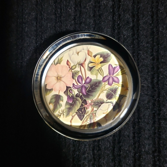 Accents | Flower Paperweight With Felt Backing | Poshmark